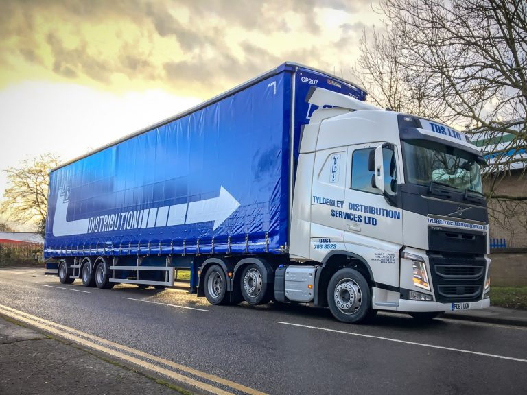 Curtainsider | Lawrence David Limited