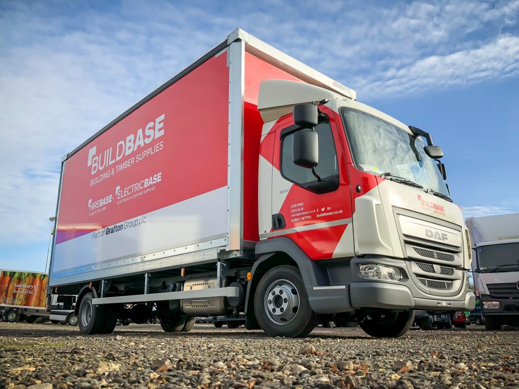 7.5 - 32t Box Van | Lawrence David Limited