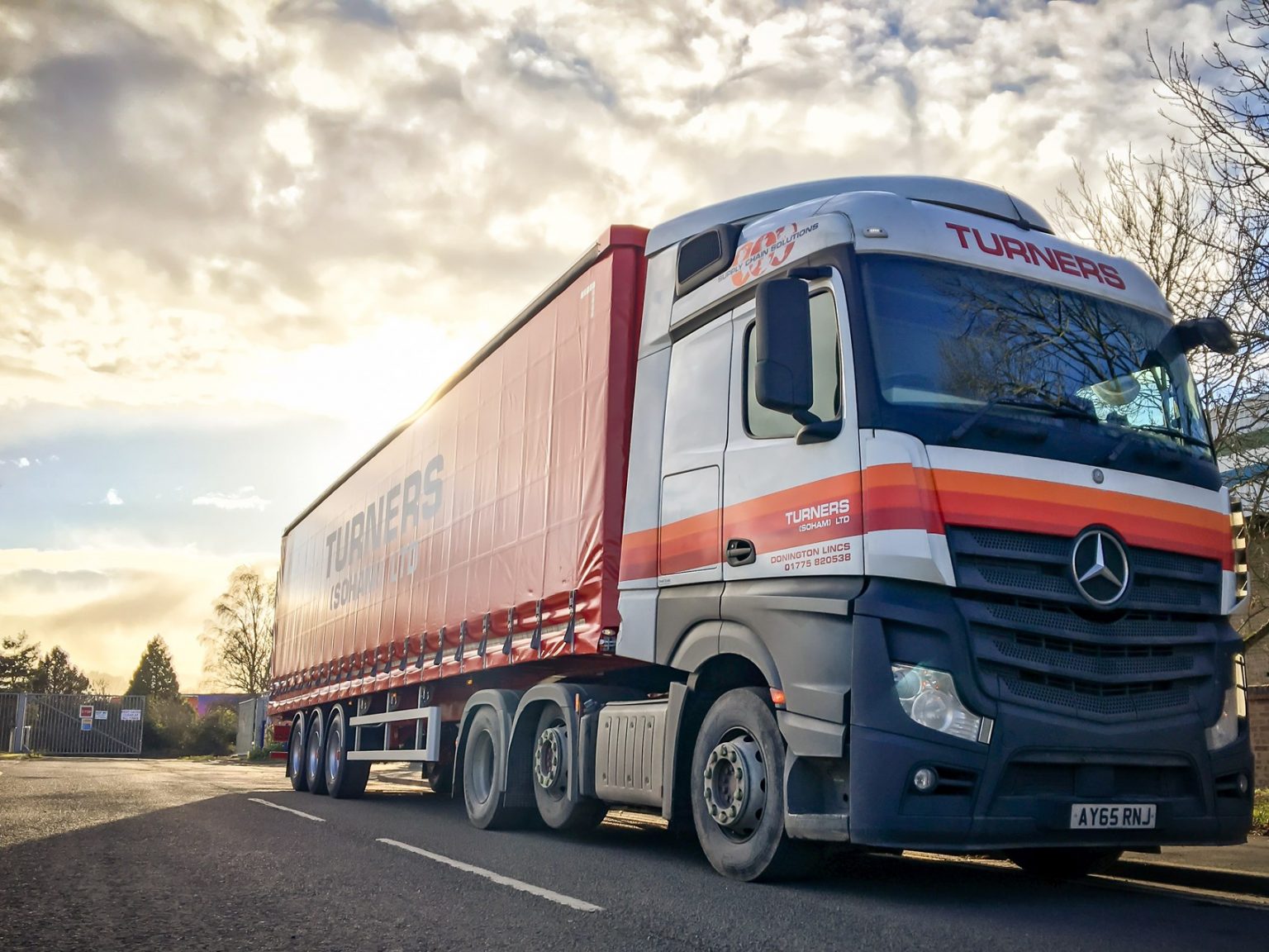 Curtainsider | Lawrence David Limited